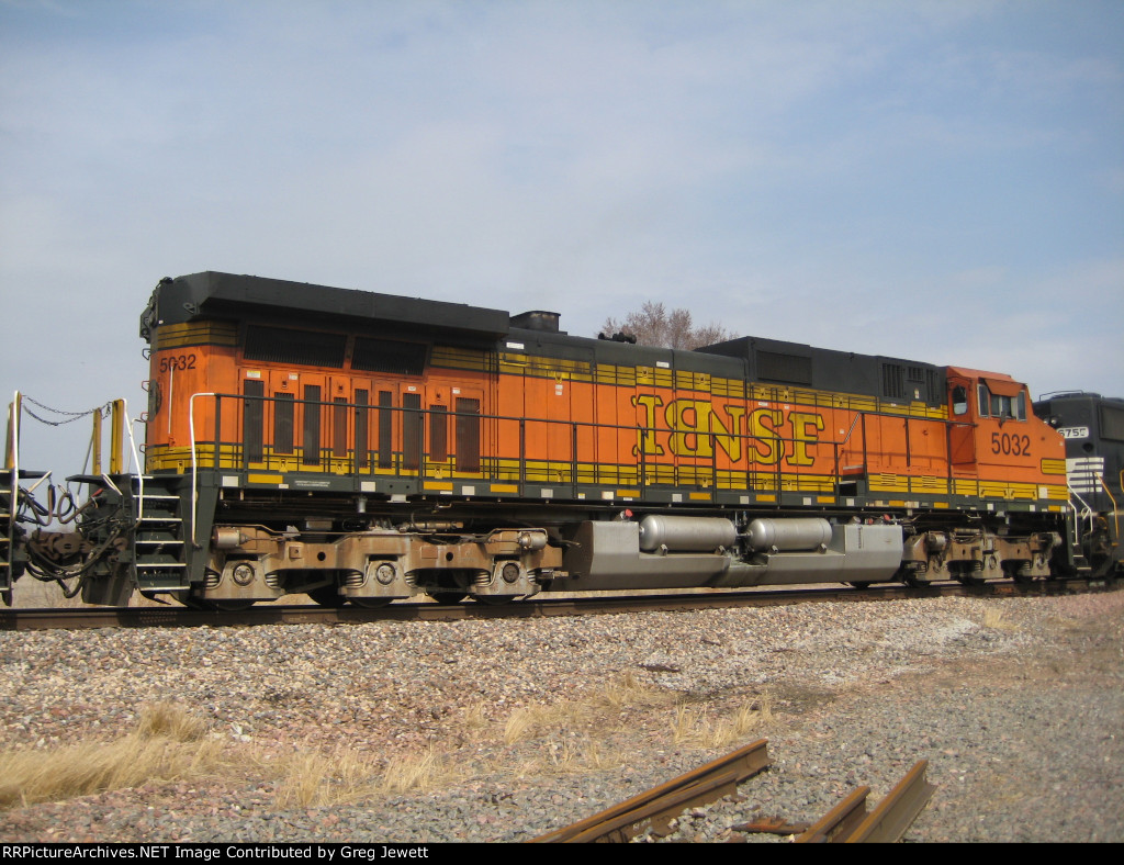 BNSF 5032